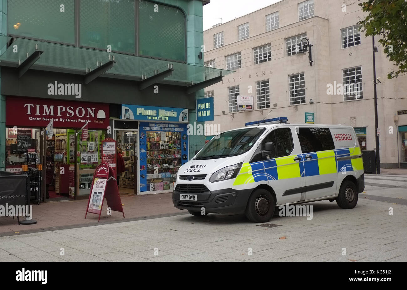 Welsh police call center hi-res stock photography and images - Alamy