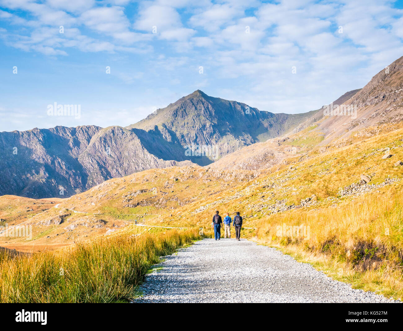 Mount snowdon peak hikers hi-res stock photography and images - Alamy