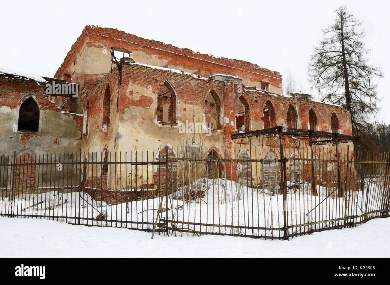 Historic building collapses in the street from time to time Stock Photo ...