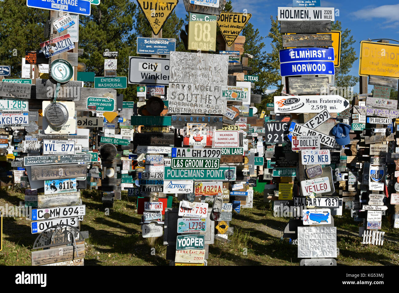 Watson Lake, Signpost Forest, Yukon, Canada Stock Photo - Alamy