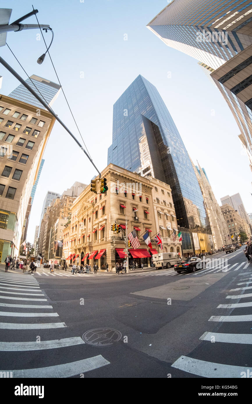 Cartier fifth avenue mansion hi-res stock photography and images - Alamy