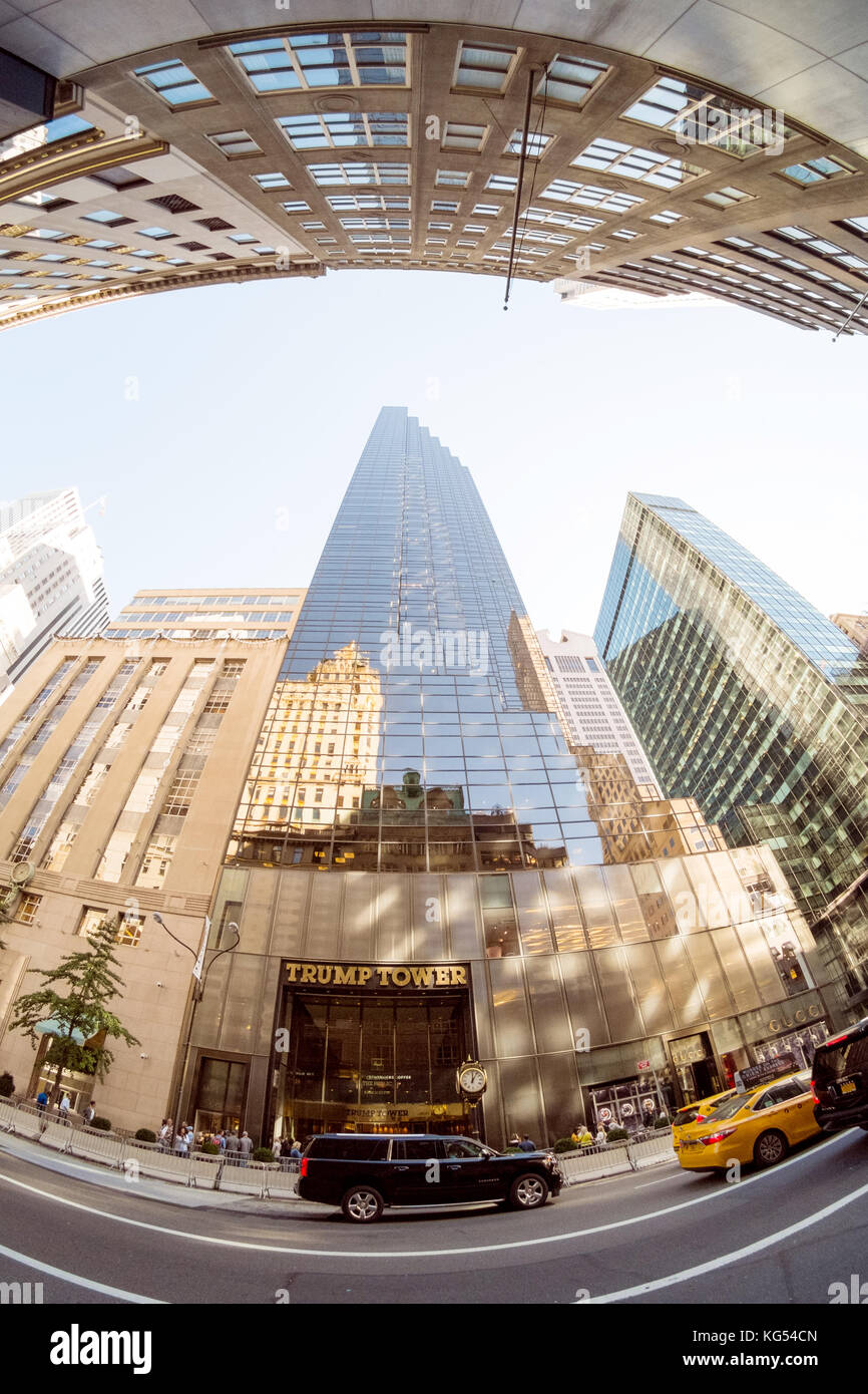 Trump tower nyc 725 fifth avenue hi-res stock photography and images ...