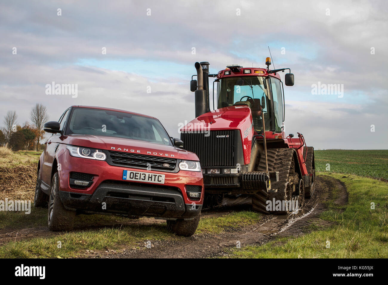Range Rover Sport Off Roading Stock Photo - Alamy