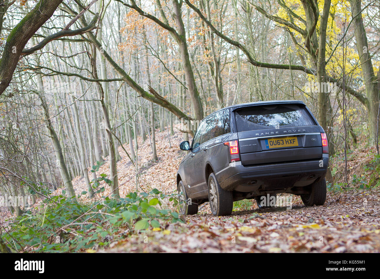 Full Size Range Rover Off Roading Stock Photo - Alamy