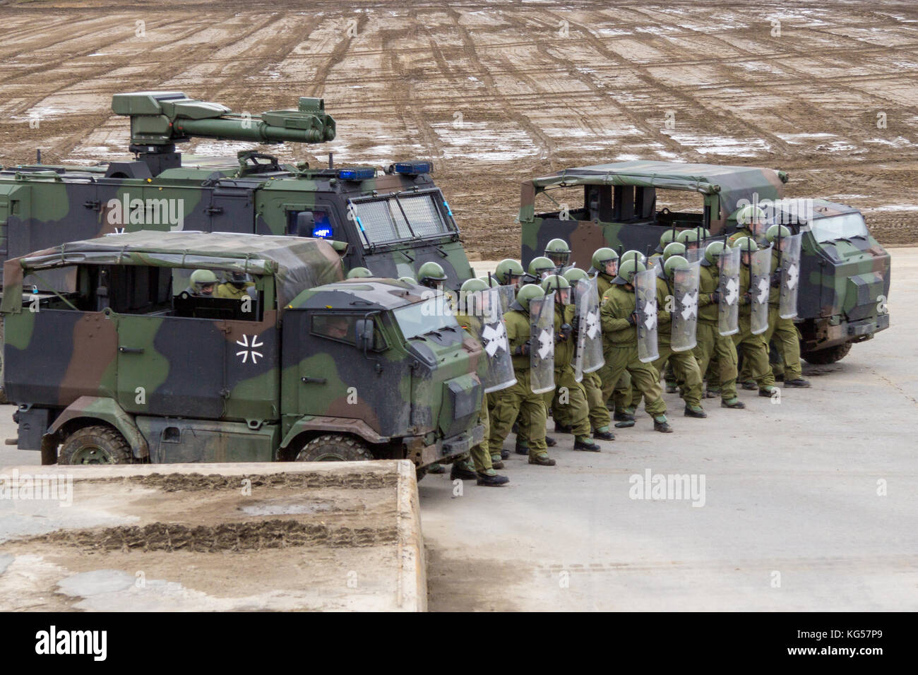 MUNSTER / GERMANY - OCTOBER 9, 2017: german military police soldiers ...