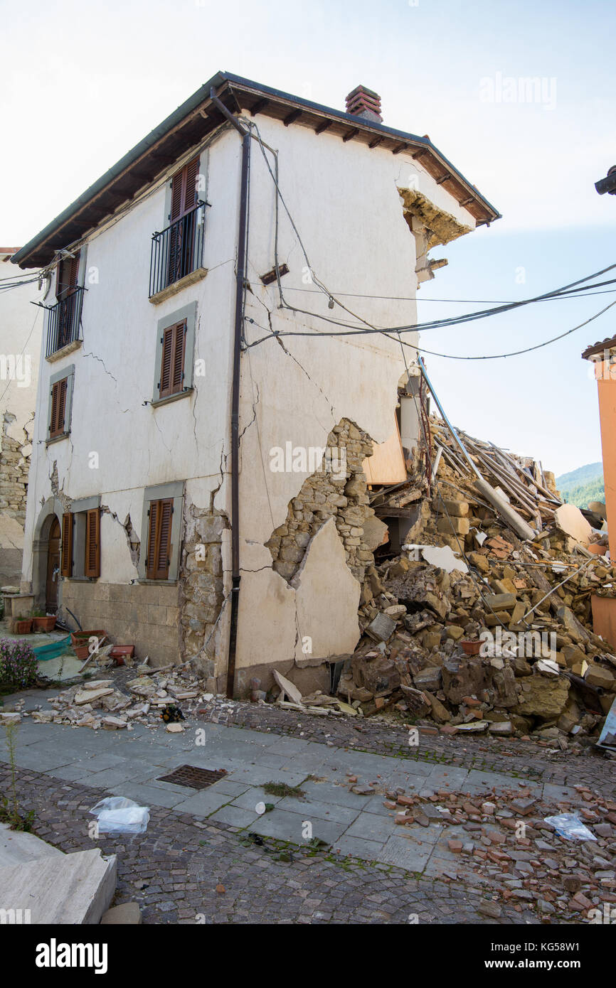 City destroyed by an earthquake Stock Photo - Alamy