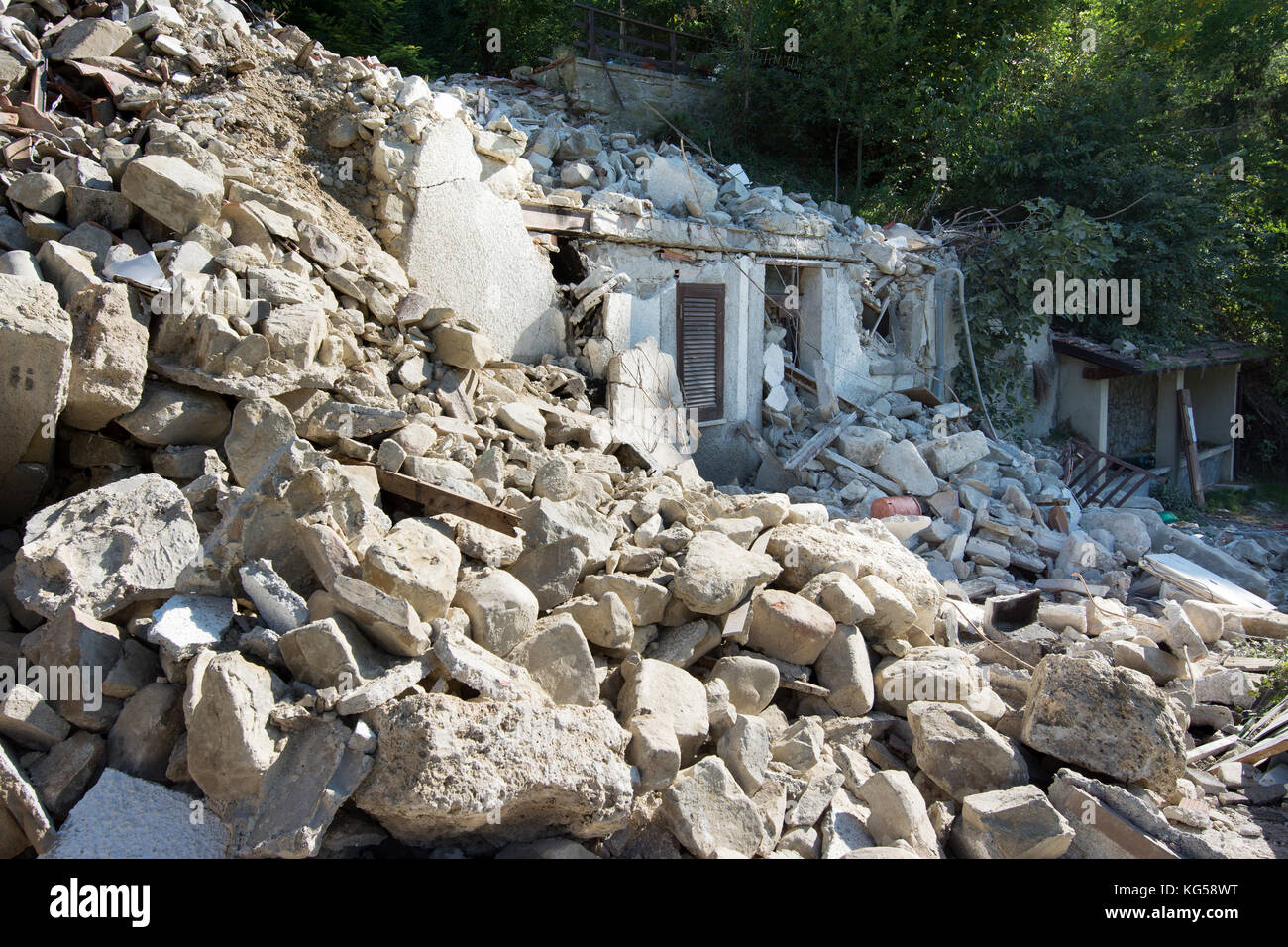 City destroyed by an earthquake Stock Photo - Alamy