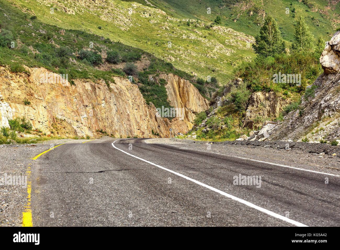 Asphalt road highway hi-res stock photography and images - Alamy