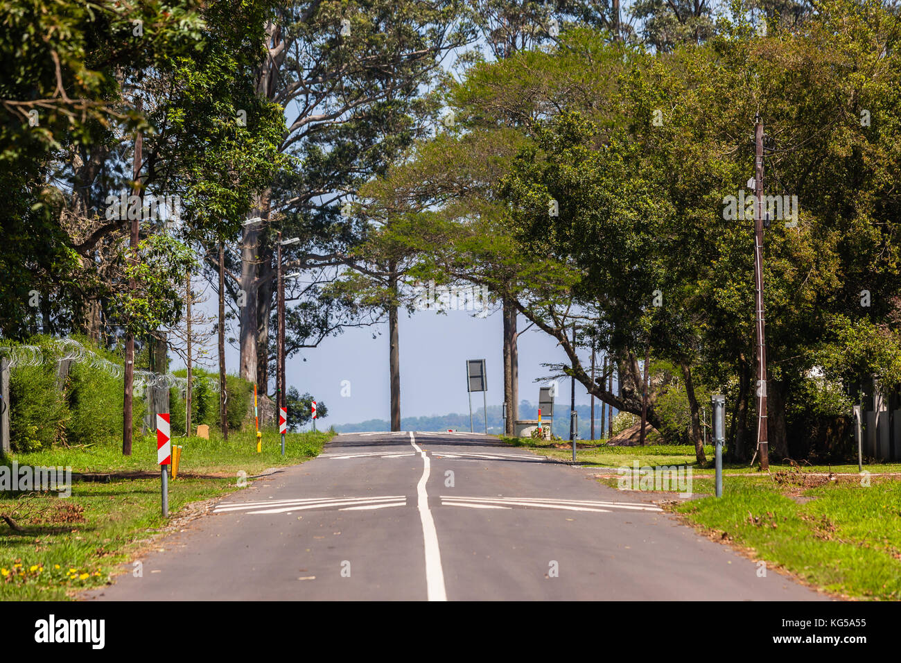 Speed humps hi-res stock photography and images - Alamy
