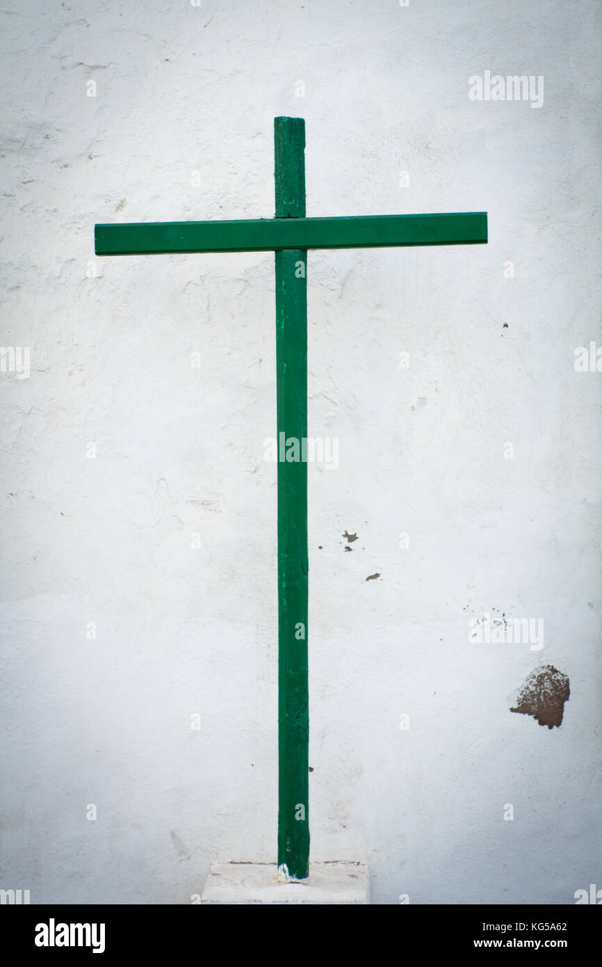 Cross on of building hi-res stock photography and images - Alamy