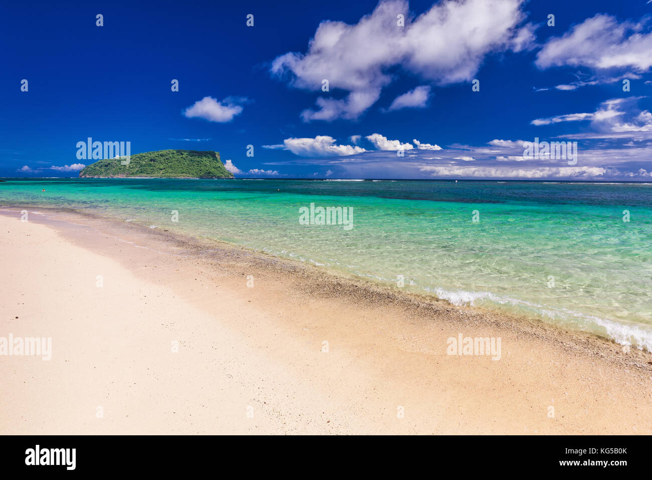 Vibrant tropical Lalomanu beach on Samoa Island, Upolu Stock Photo - Alamy