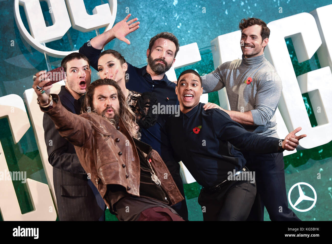 Henry cavill and ben affleck hi-res stock photography and images - Alamy