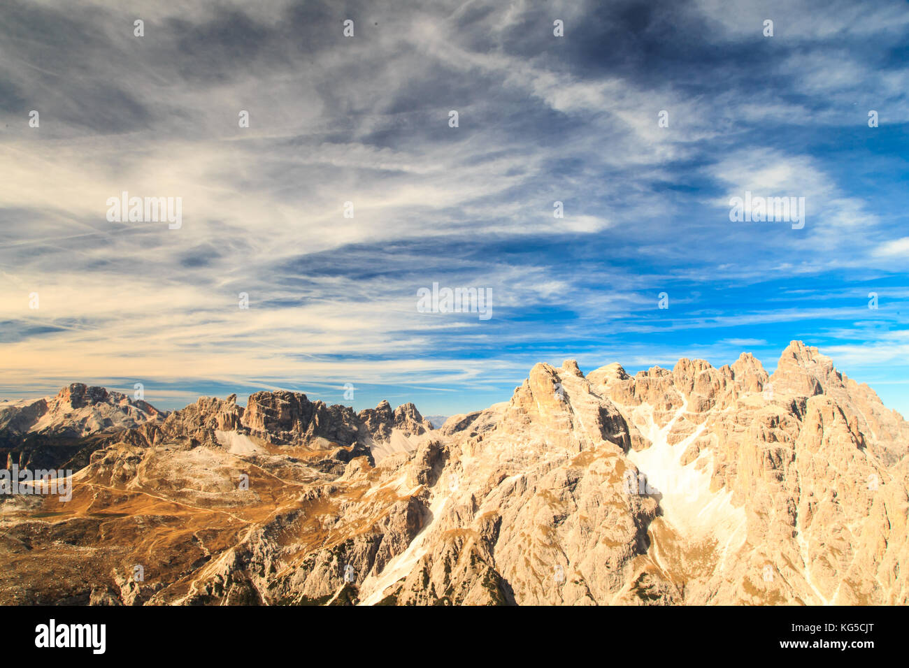 Autumn in the italian alps Stock Photo - Alamy