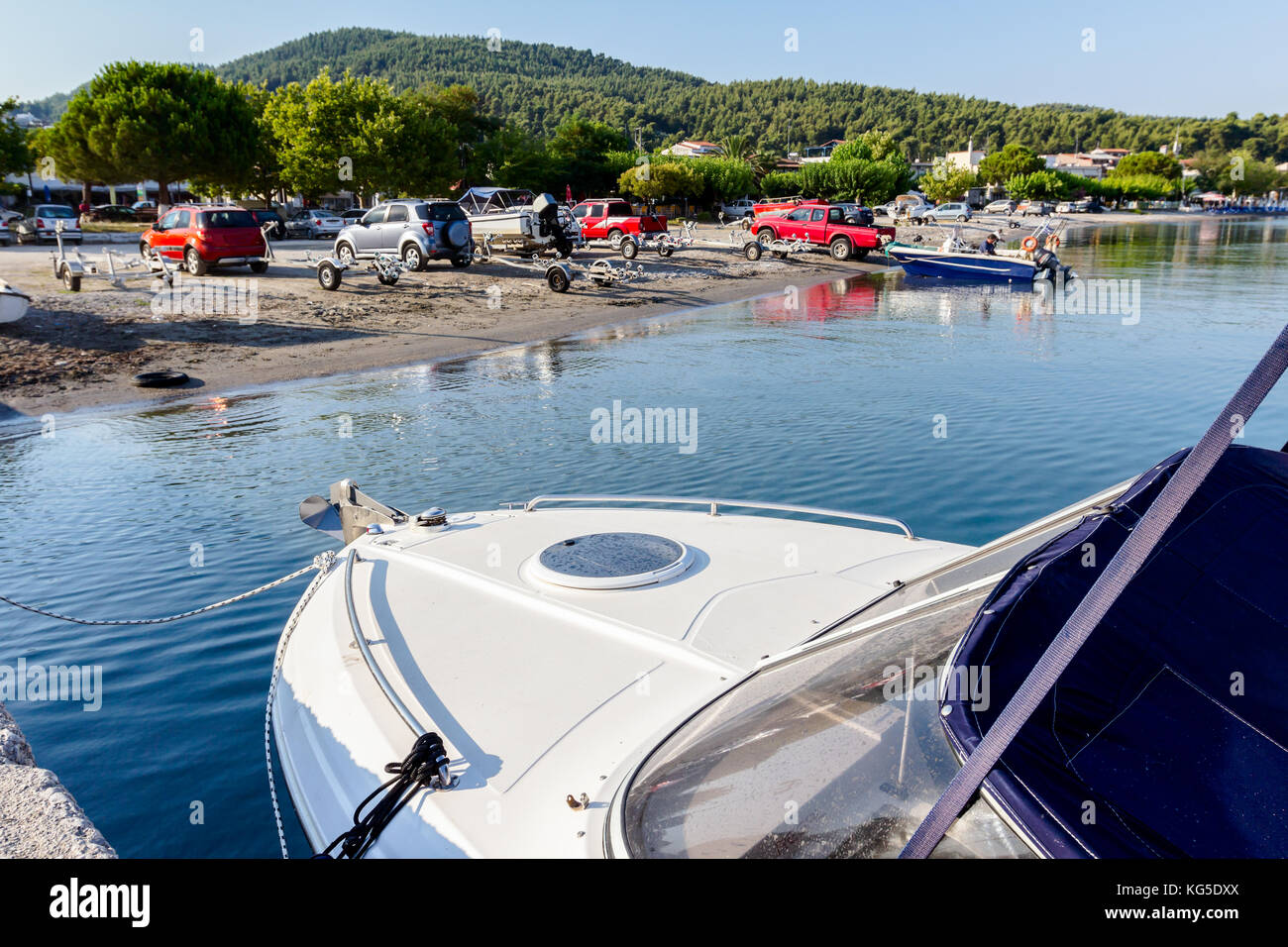 Sport fishing boat front speed hi-res stock photography and images - Alamy