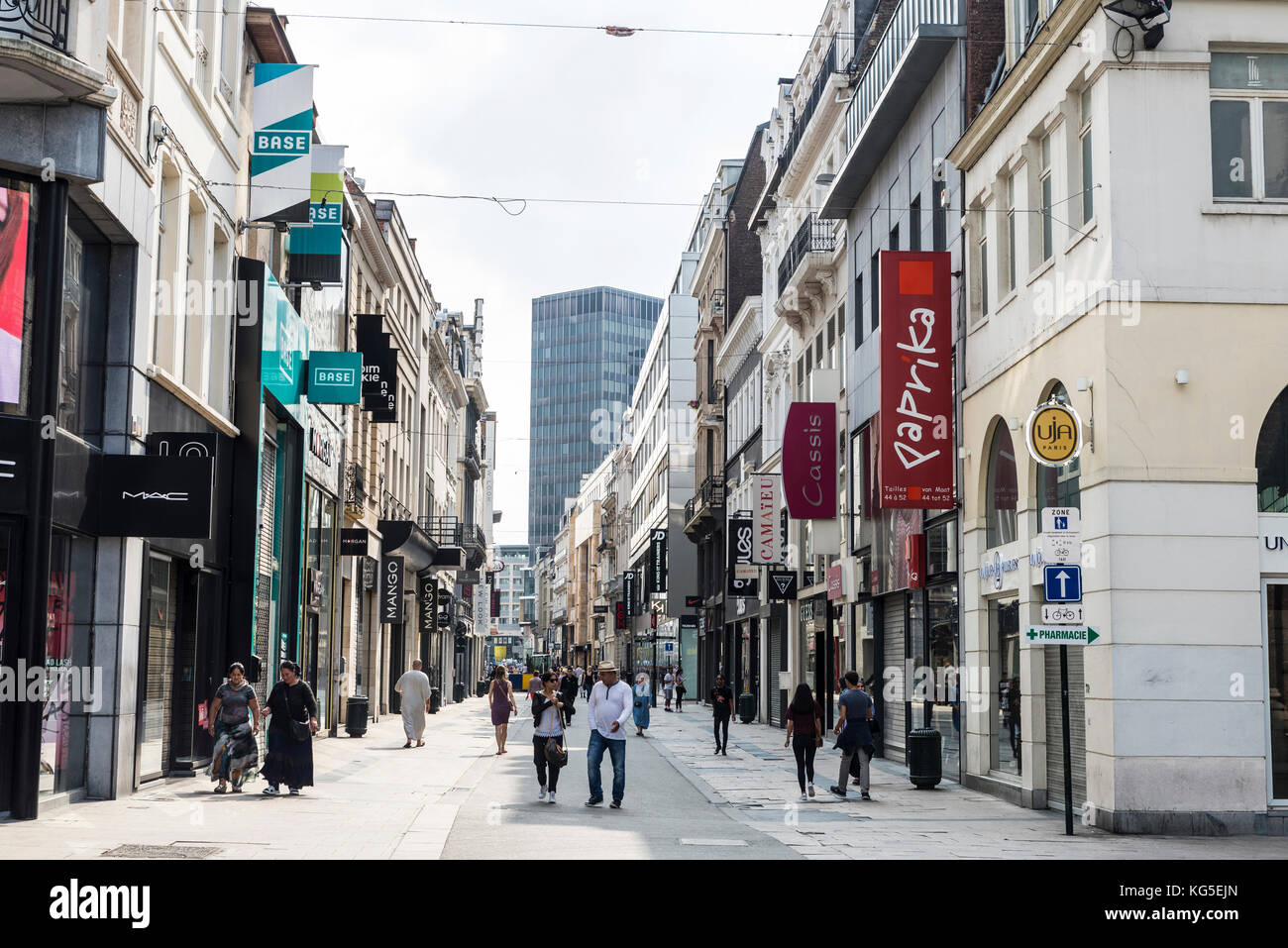 Brussels shopping street hi-res stock photography and images - Alamy