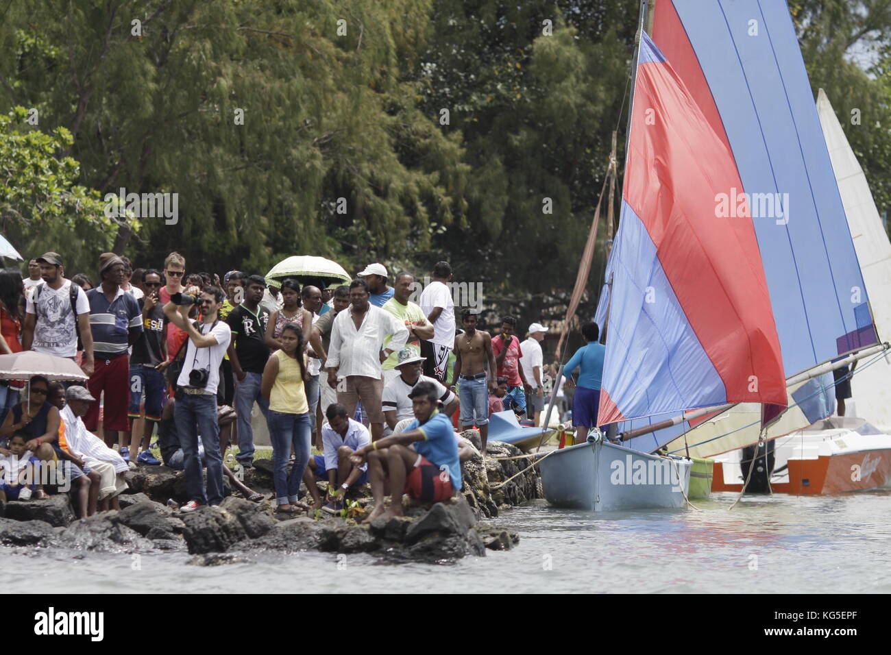 Regatta of colorful traditional Mauritian wooden Pirogues Mahebourg ...