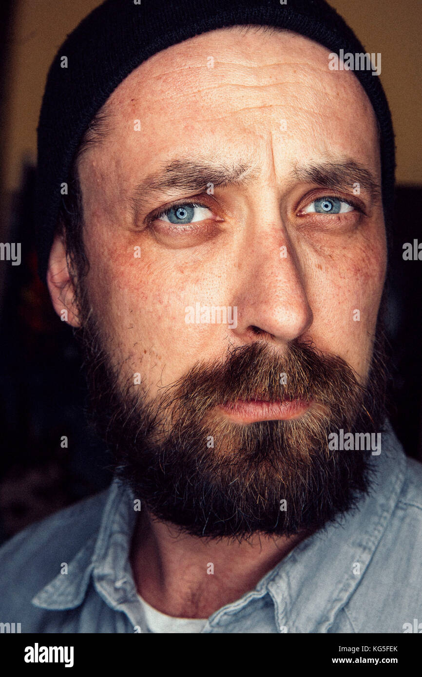 Full beard hi-res stock photography and images - Alamy
