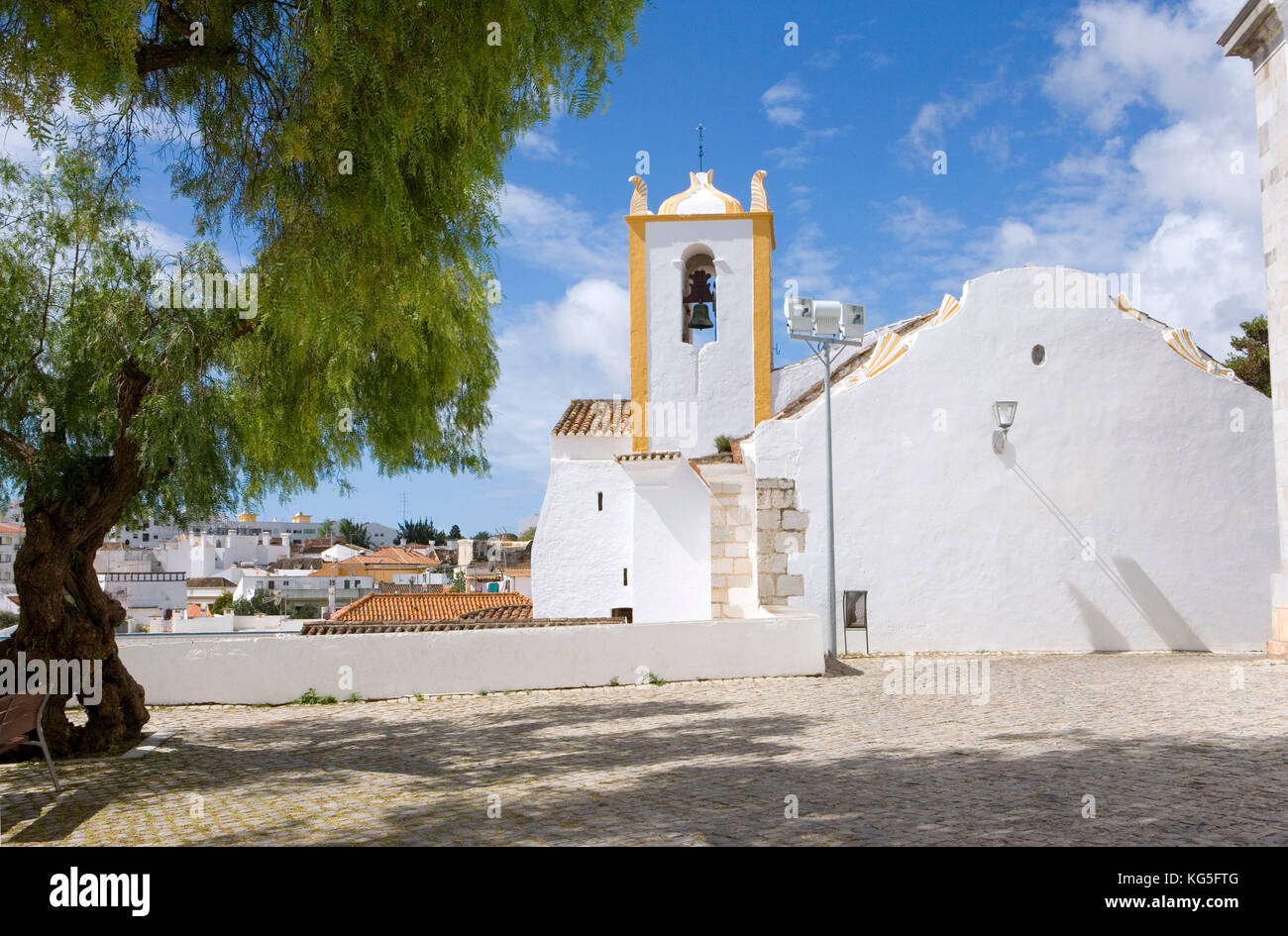 Tavira, church Ingreja de Santiago, town view Stock Photo - Alamy