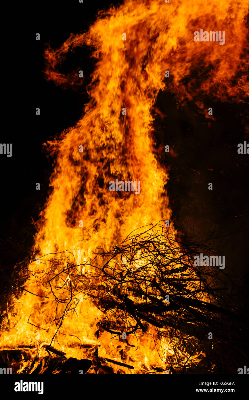 Easter fire hi-res stock photography and images - Alamy