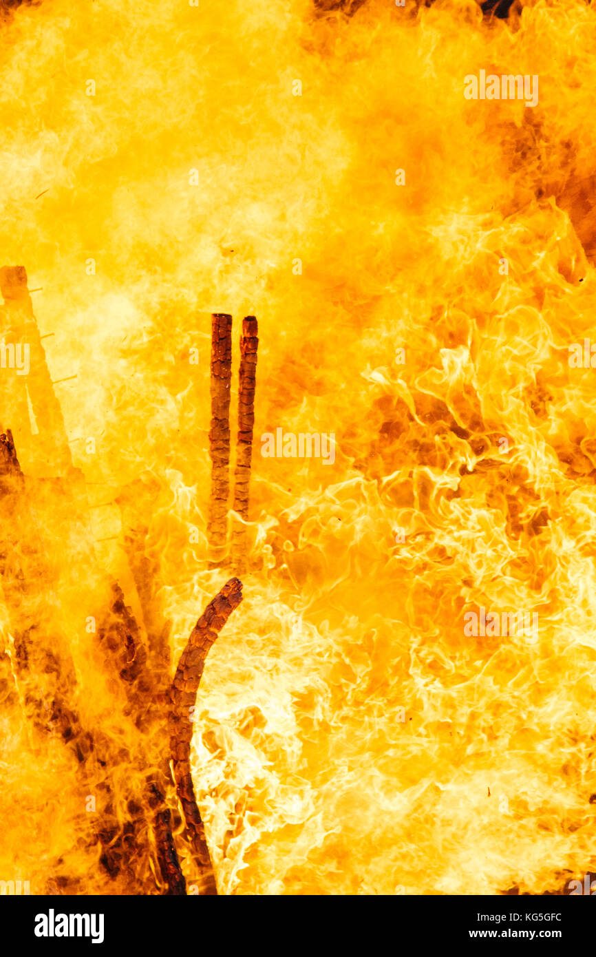 Easter fire hi-res stock photography and images - Alamy