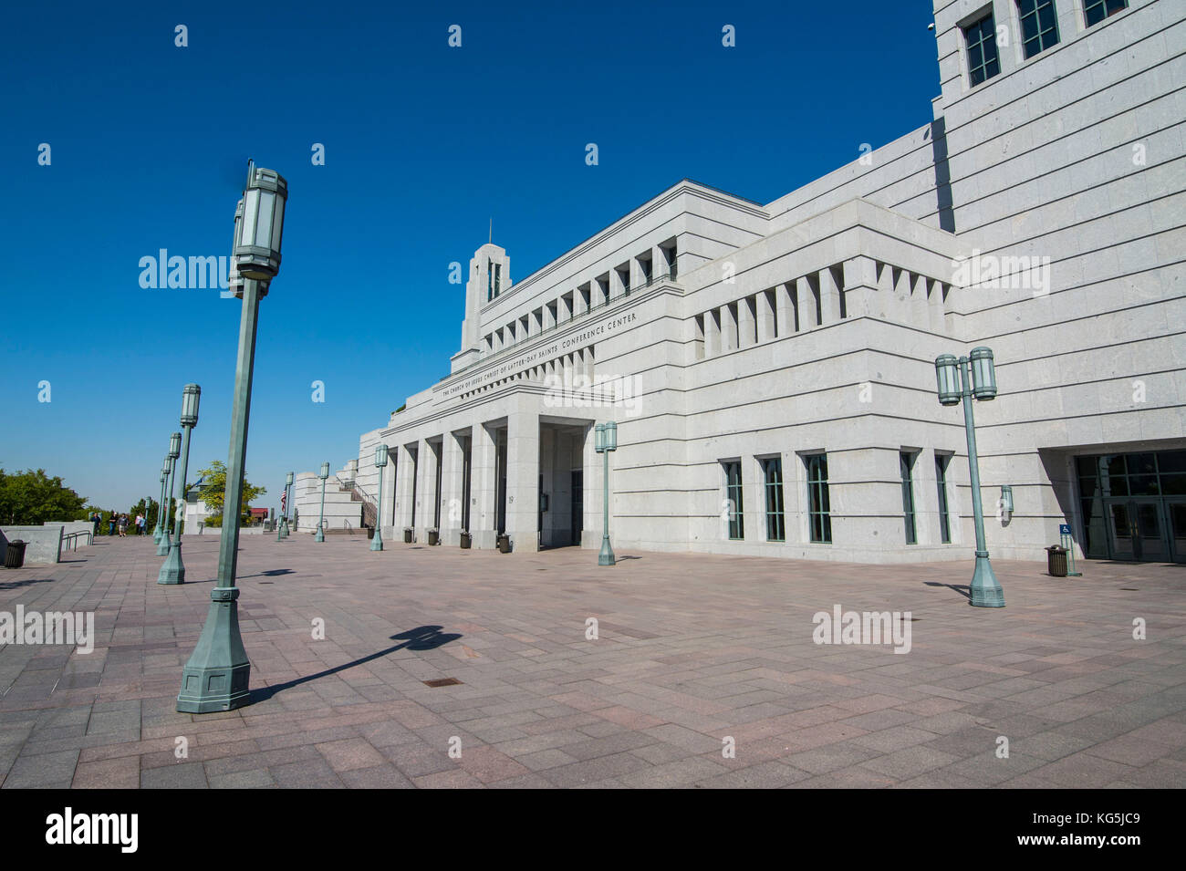 The temple square hi-res stock photography and images - Alamy