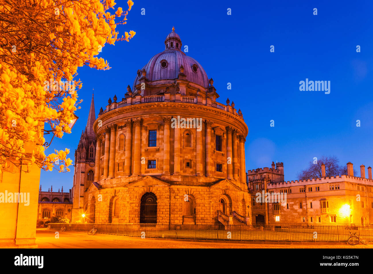Oxford night bodleian library hi-res stock photography and images - Alamy