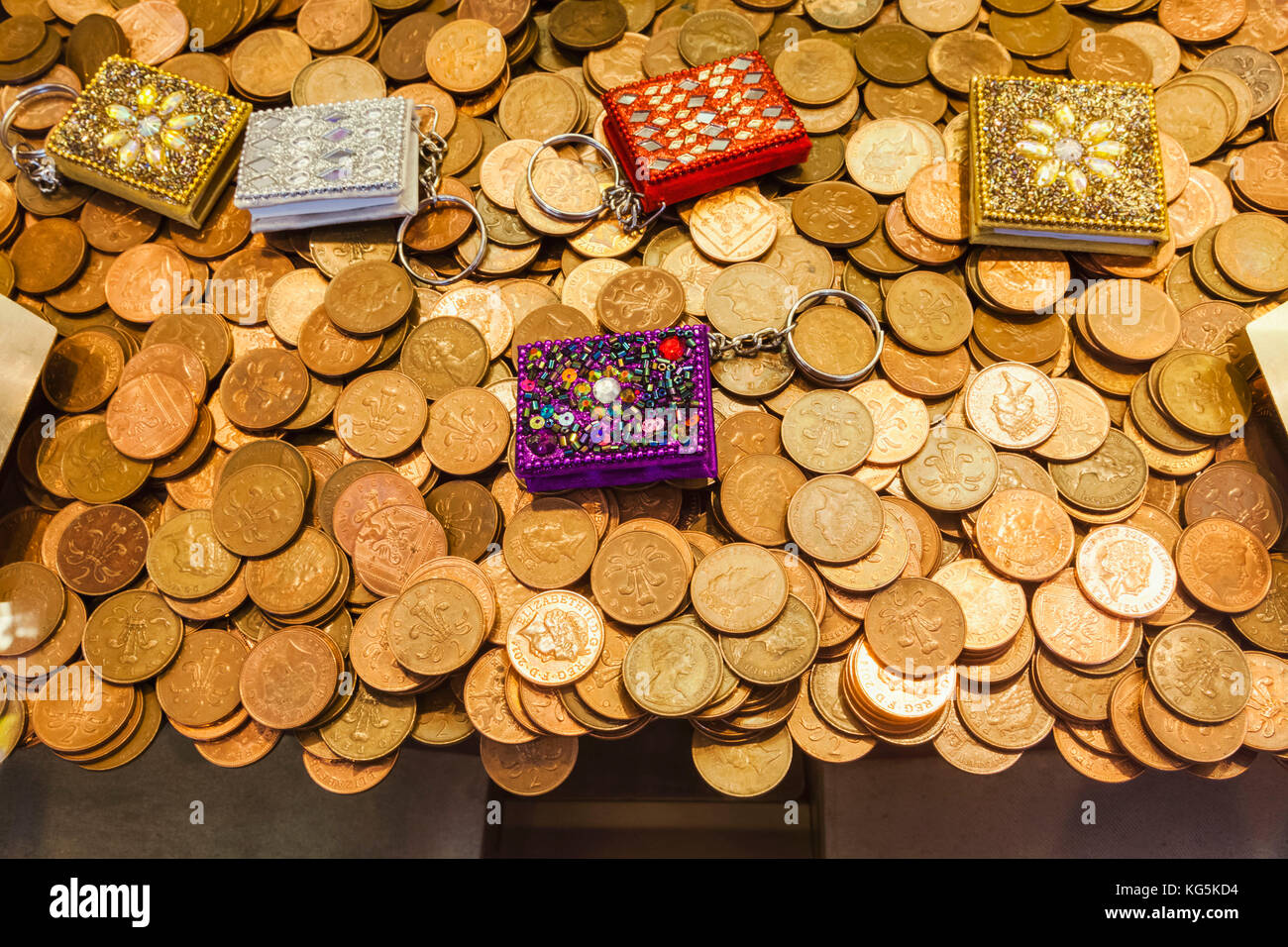 England, East Sussex, Eastbourne, Eastbourne Pier, Amusement Arcade ...