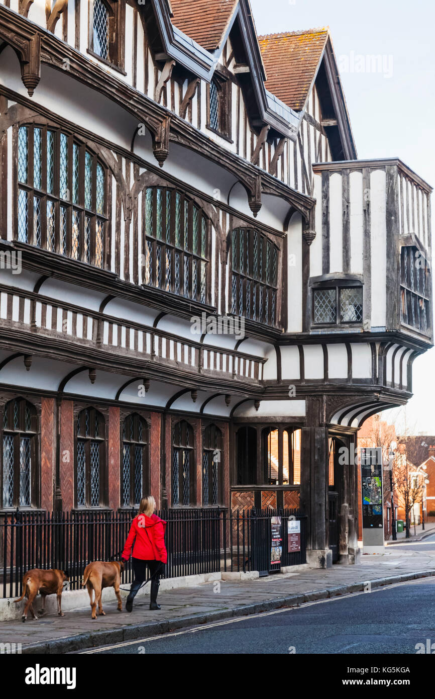England, Hampshire, Southampton, Bargate, The Tudor House Museum Stock ...