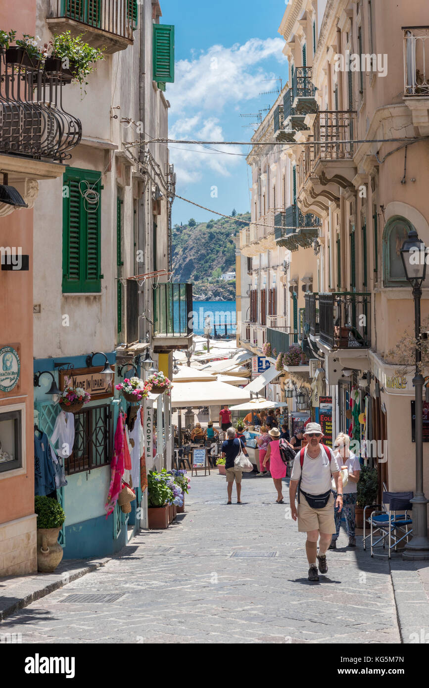 Messina sicily street hi-res stock photography and images - Alamy