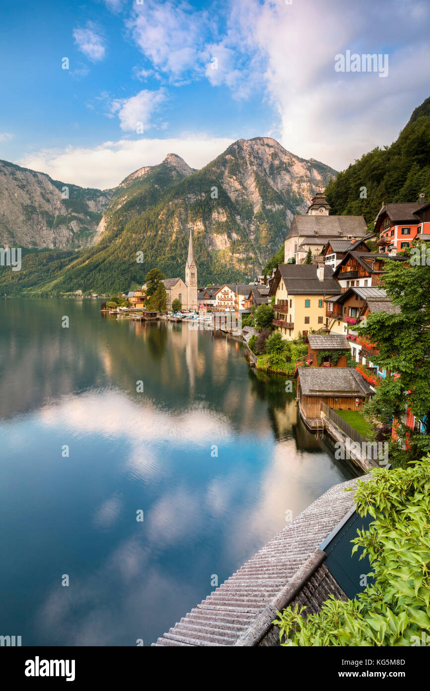Austrian lake district hi-res stock photography and images - Alamy