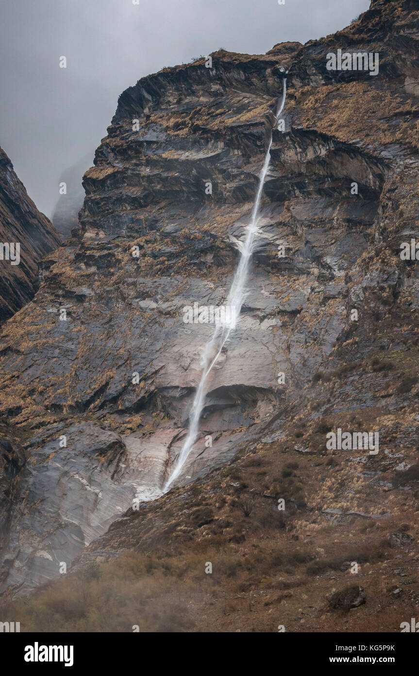 Himalayan Waterfall High Resolution Stock Photography and Images - Alamy