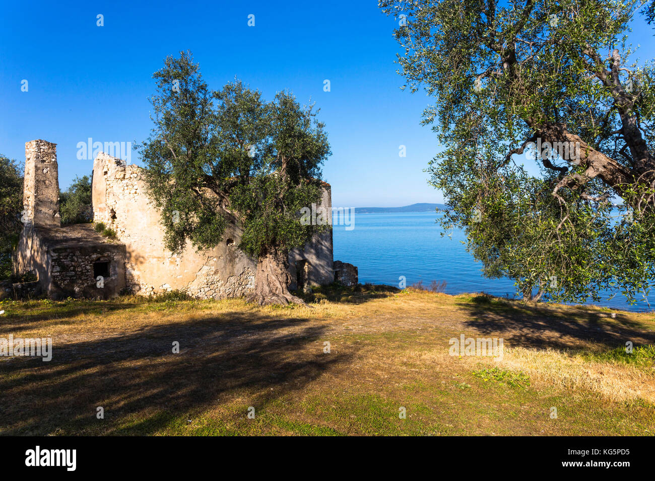 Varano lake, Ischitella village, Gargano National Park, Foggia district ...