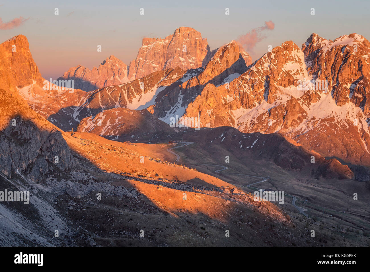 Forcella averau croda negra hi-res stock photography and images - Alamy
