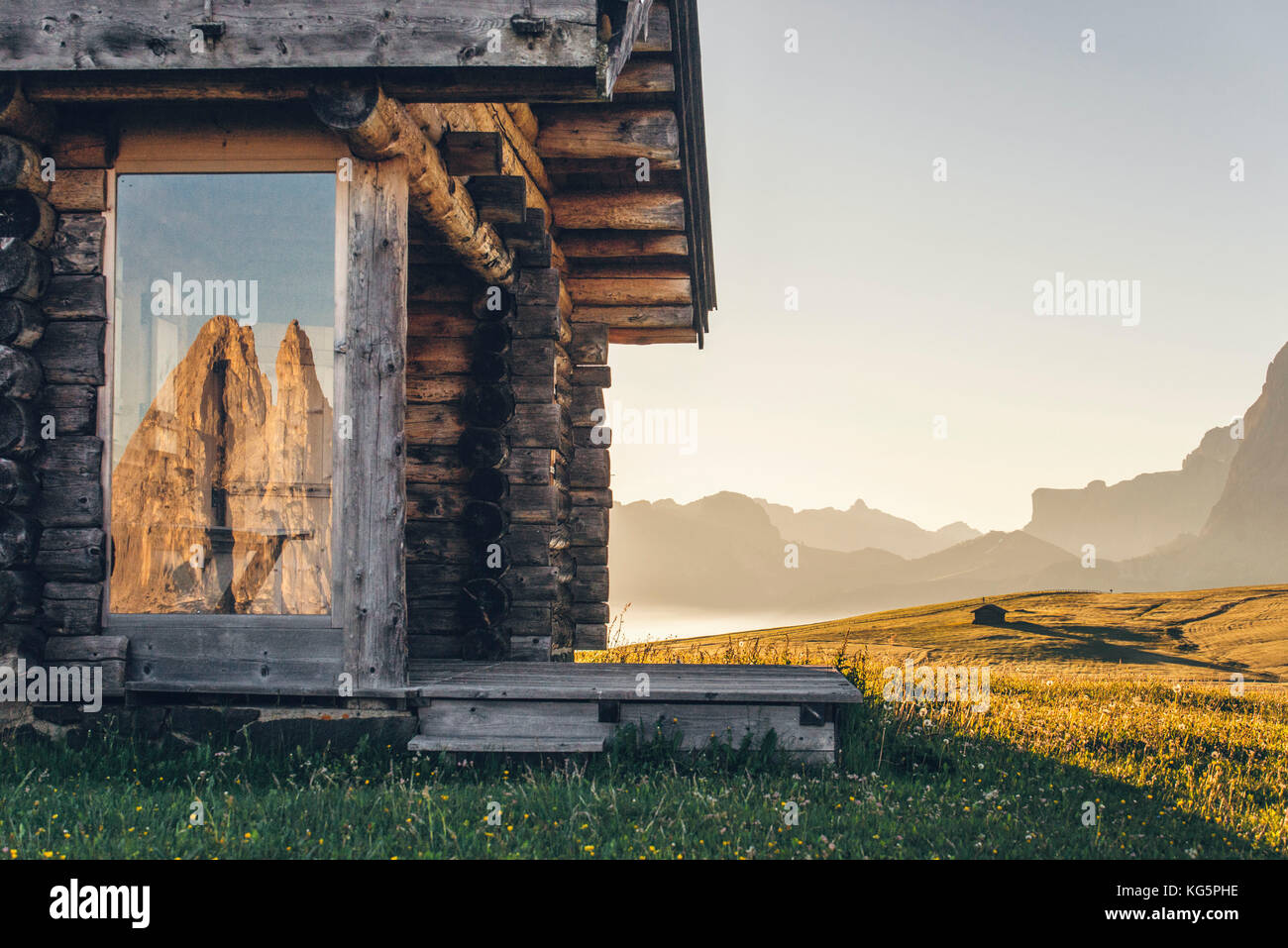 Alpe di Siusi / Seiser Alm, Dolomites, South Tyrol, Italy. Sunrise on ...