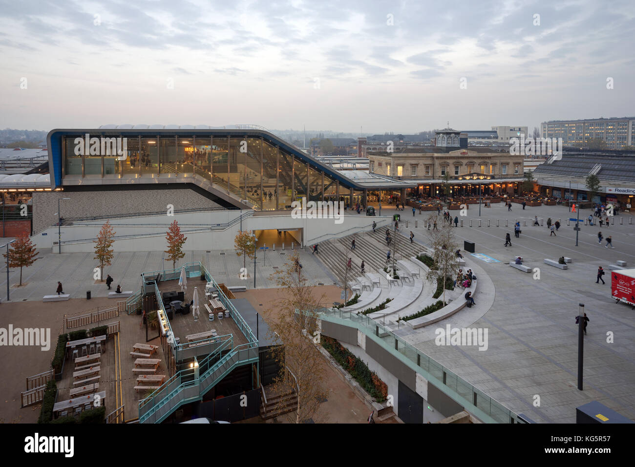 Forecourt architecture hi-res stock photography and images - Alamy
