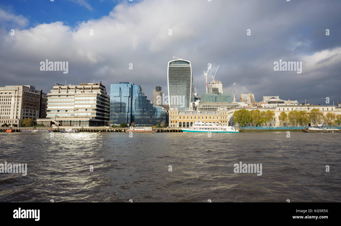 London River Thames skyline on a sunny day Stock Photo - Alamy