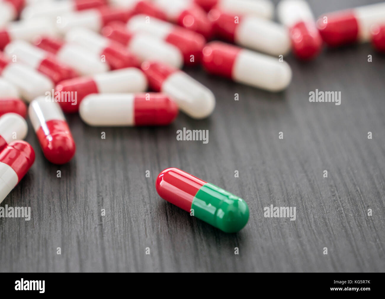 Many Medicines Pills Capsules Of Diferent Size Stock Photo - Alamy