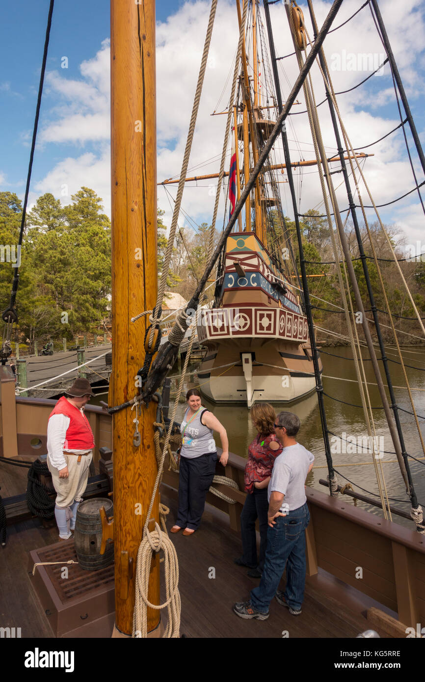 Godspeed discovery jamestown hi-res stock photography and images - Alamy