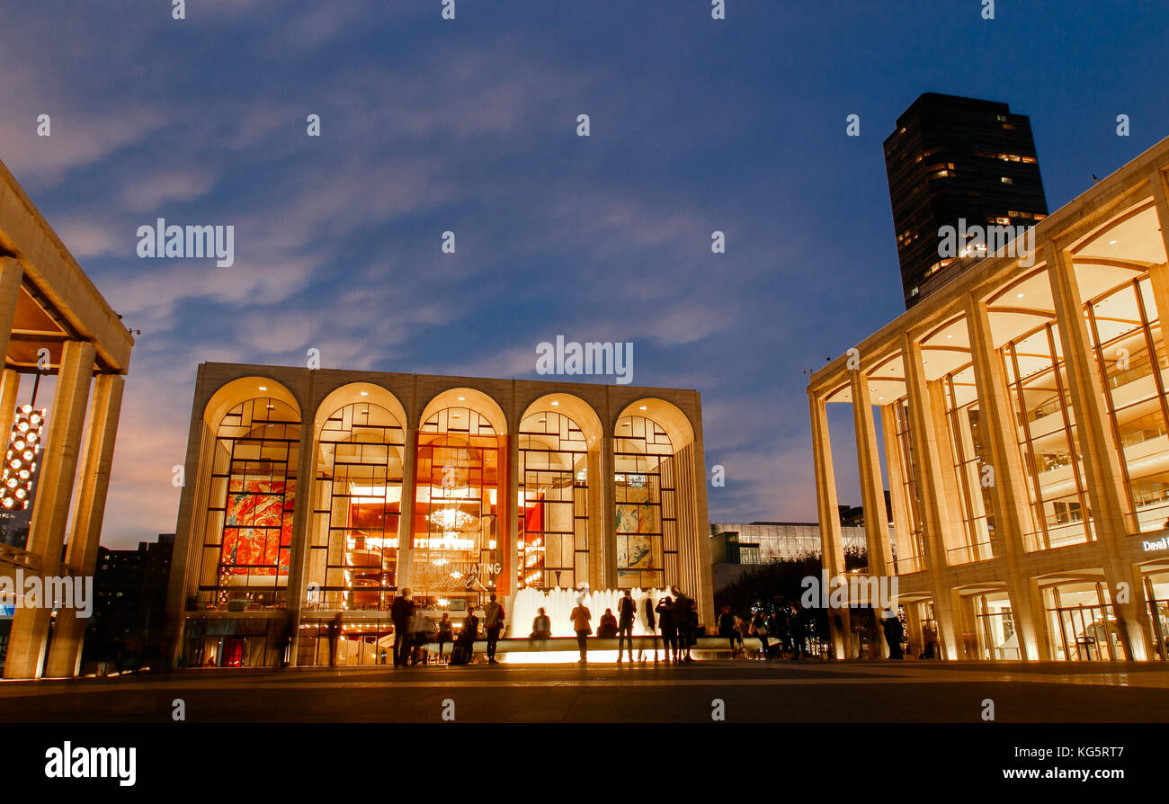 Lincoln center hi-res stock photography and images - Alamy