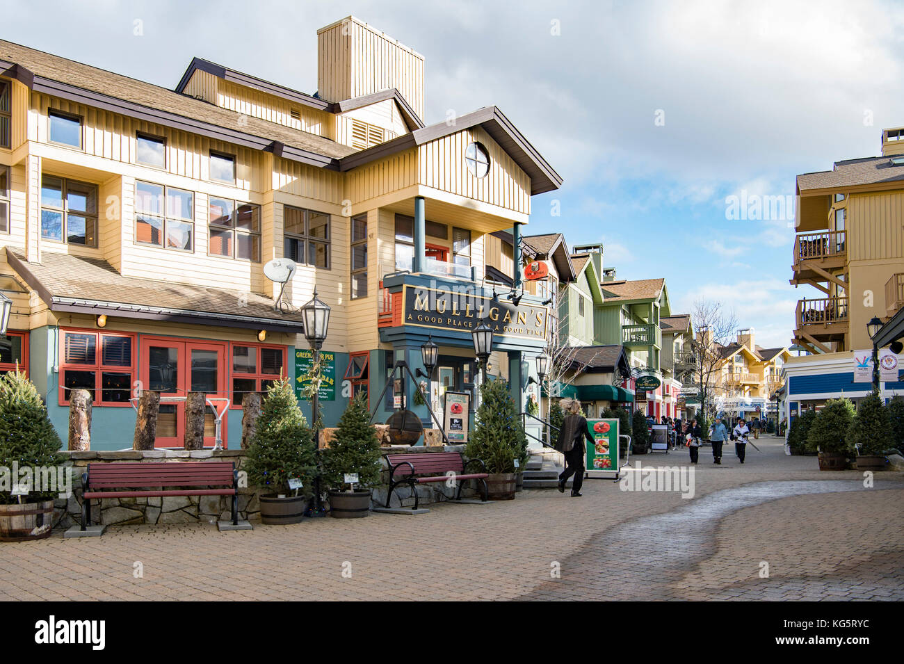 Pavement bench man walking hi-res stock photography and images - Alamy