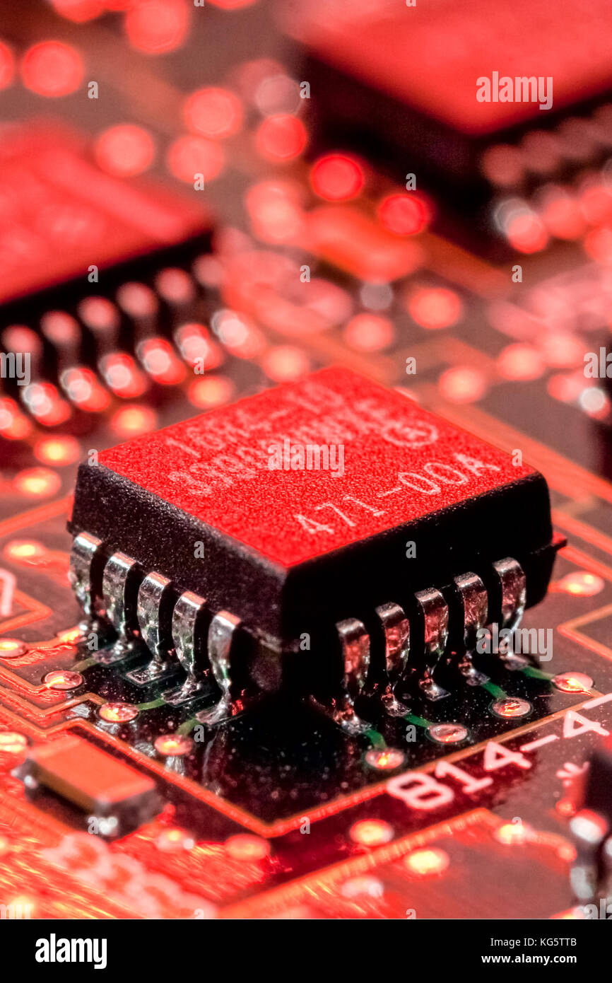 computer mainboard - dual inline modules, surface mounted devices with ...