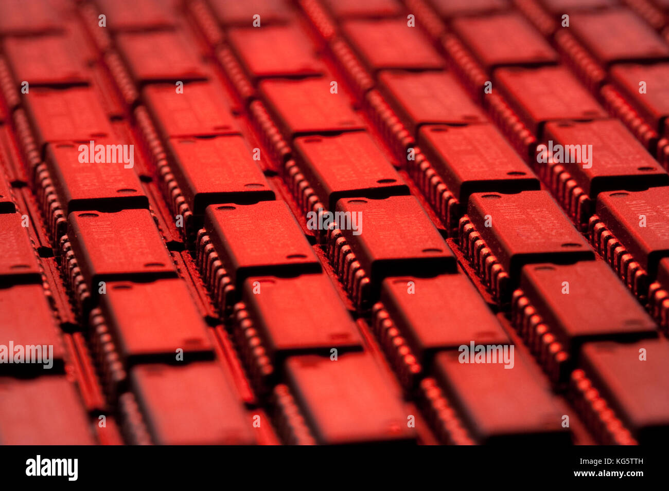 computer mainboard - dual inline modules, surface mounted devices with ...