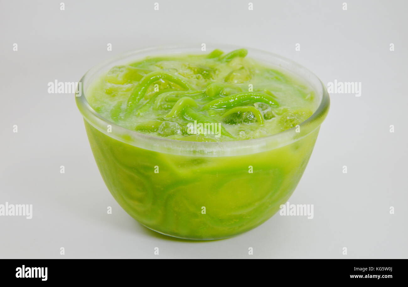 Lod Chong Thai dessert in coconut milk on white background Stock Photo ...