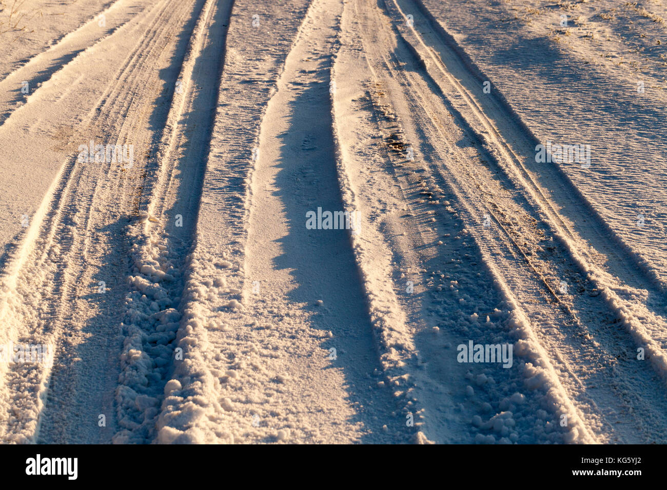 Tracks on snow Stock Photo - Alamy