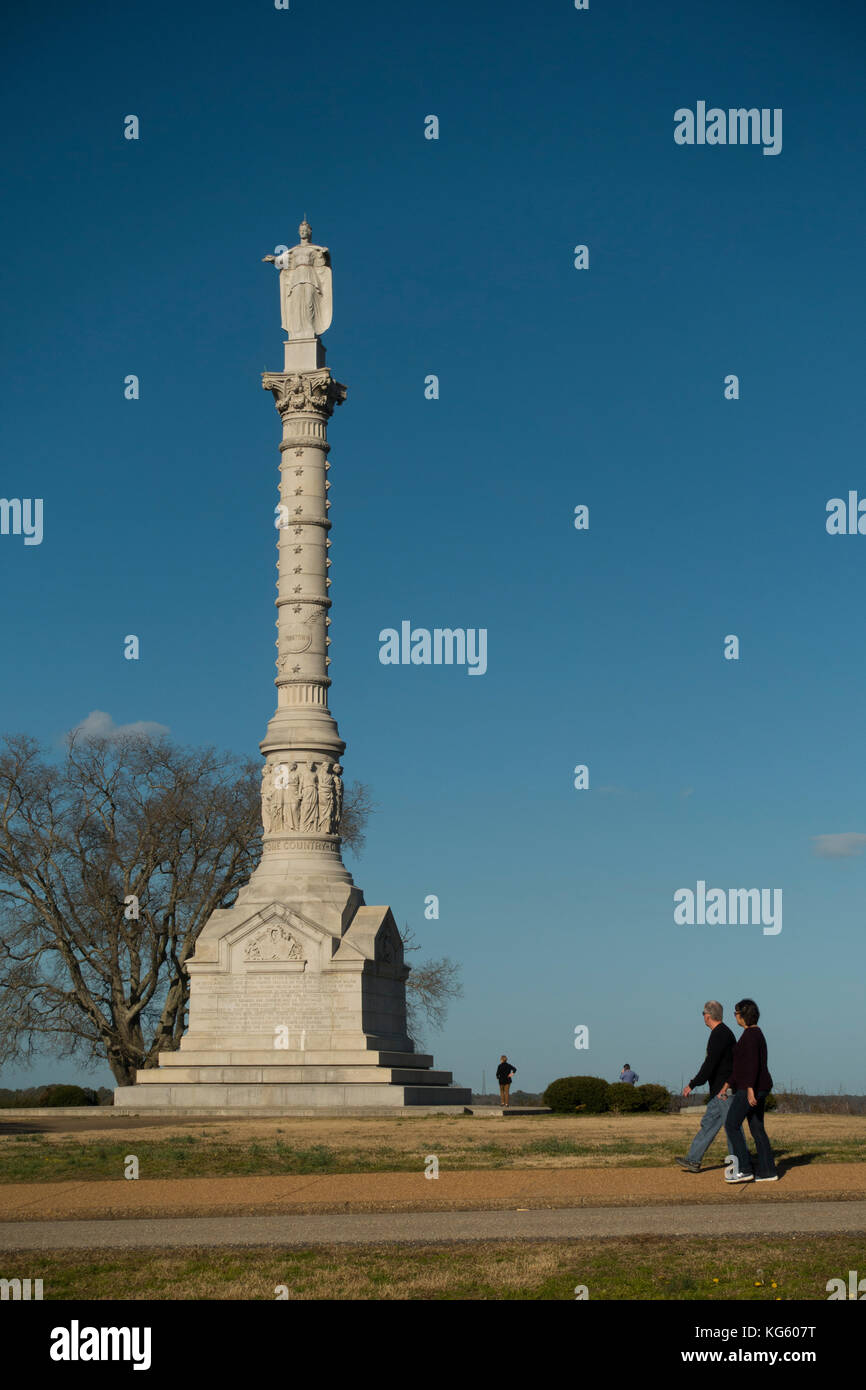 Yorktown victory monument hi-res stock photography and images - Alamy