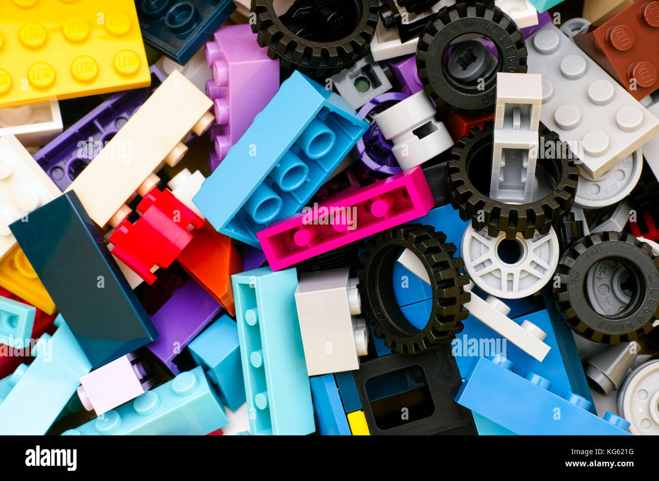 Violet lego block hi-res stock photography and images - Alamy