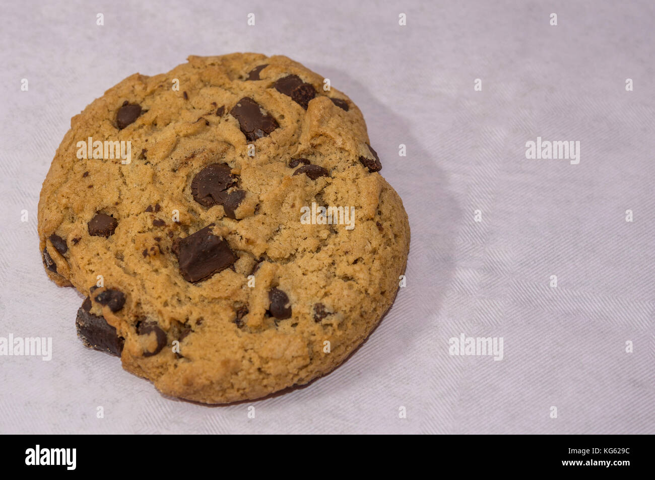 Four chocolate chip cookies hi-res stock photography and images - Alamy