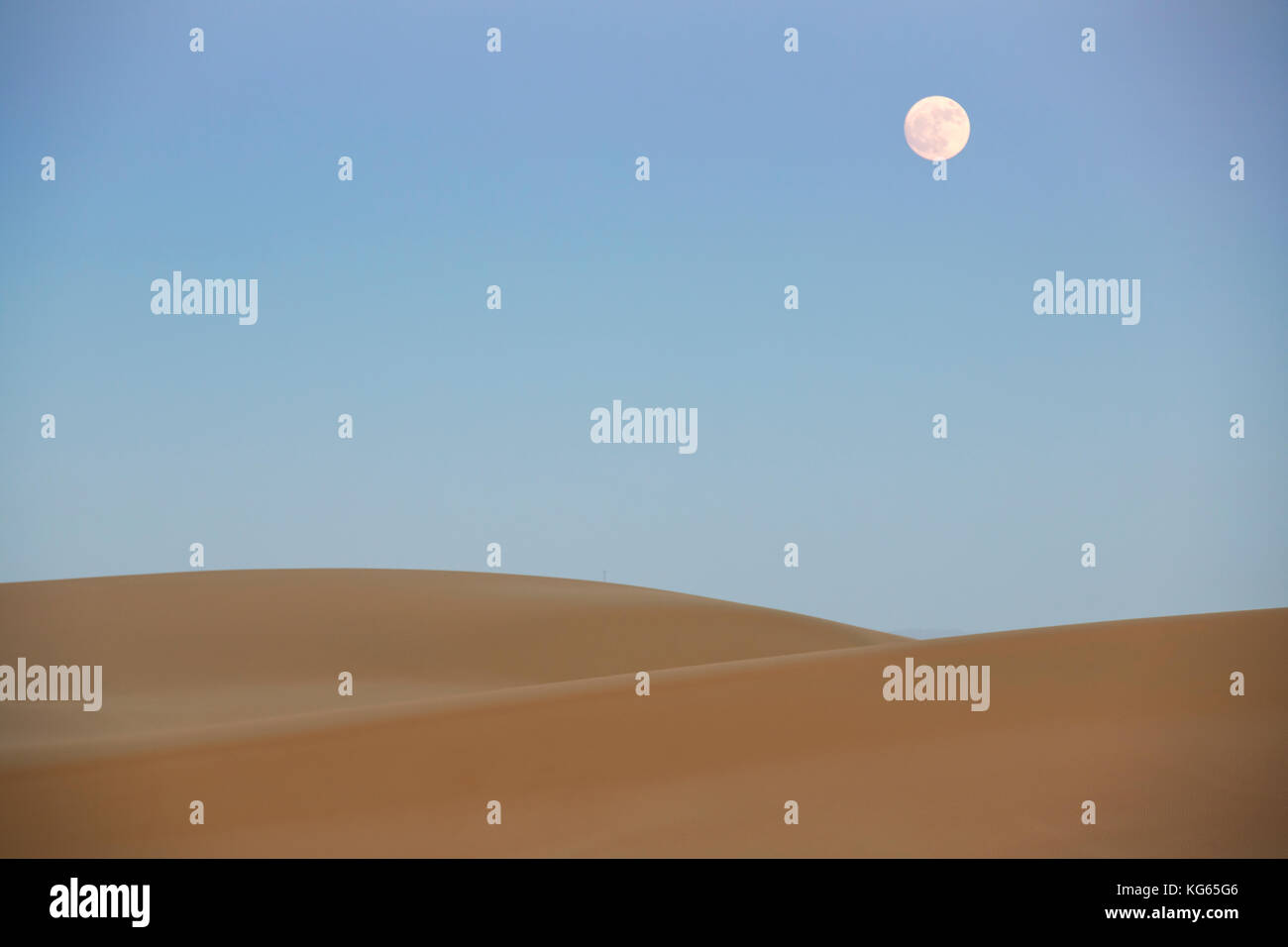 Moon over landscape hi-res stock photography and images - Alamy