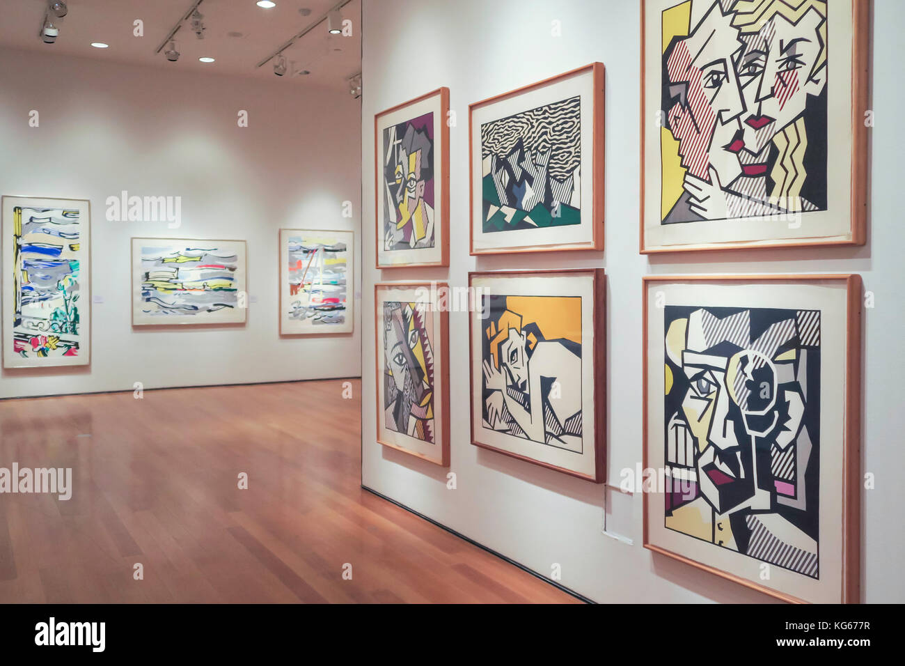 Artwork and paintings hi-res stock photography and images - Alamy