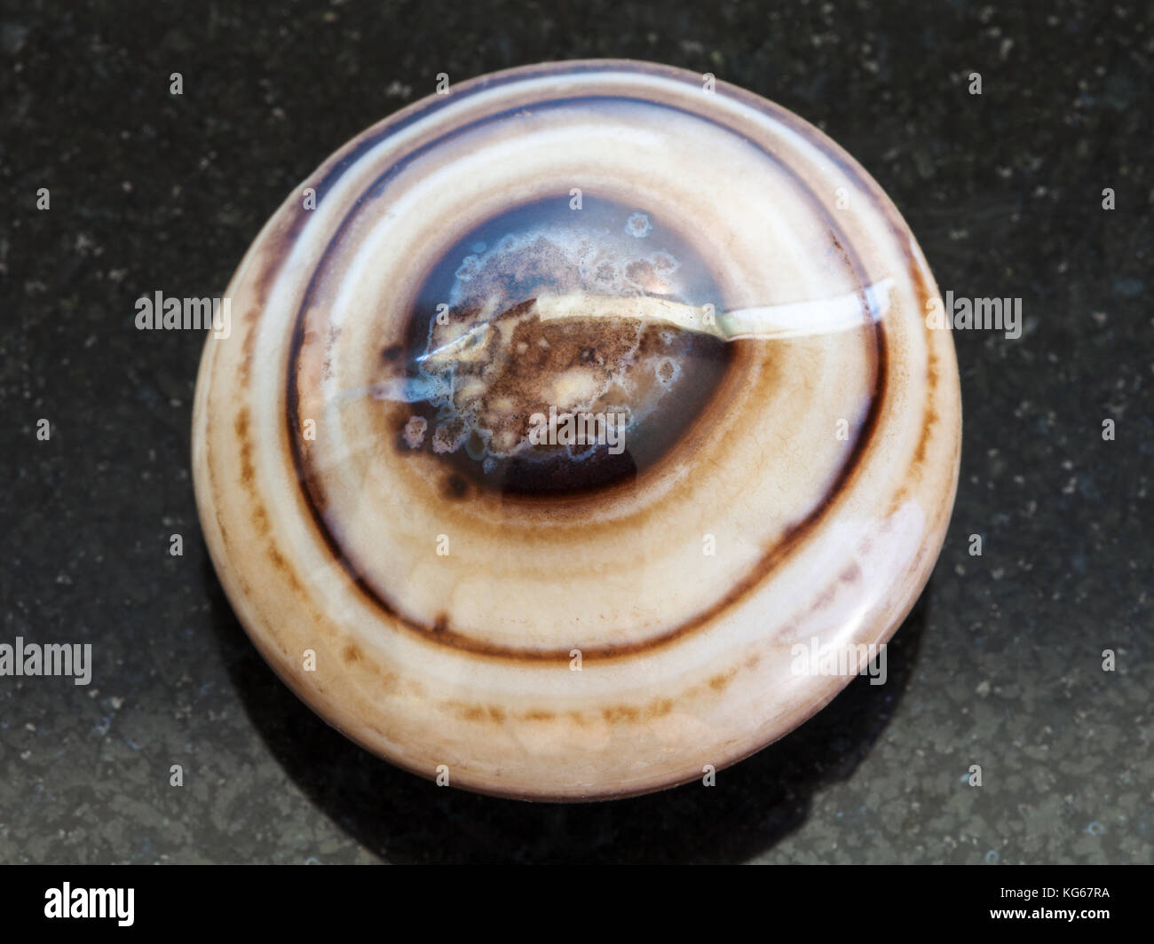 Banded agate hi-res stock photography and images - Alamy